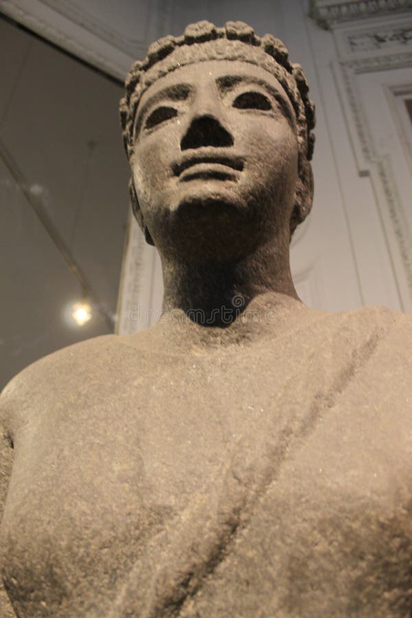 The Statue of the Ruler of the City of Dendara Editorial Stock Photo ...