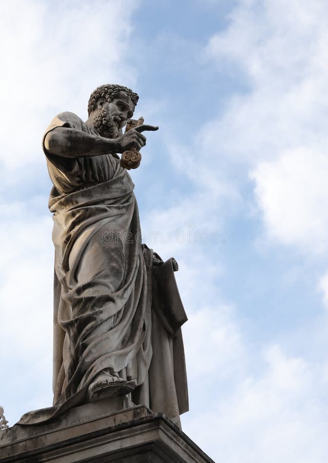 Statue of Saint Peter with the Keys in Vatican City and the Stat ...