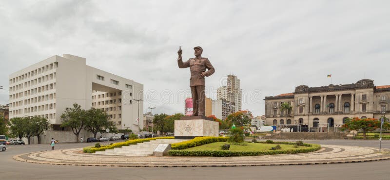 Statue of Samora MoisÃ©s Machel at Independence Square Stock Image ...