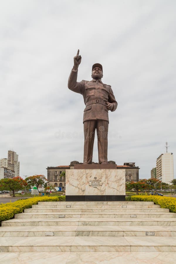 Statue of Samora MoisÃ©s Machel at Independence Square Editorial Stock ...