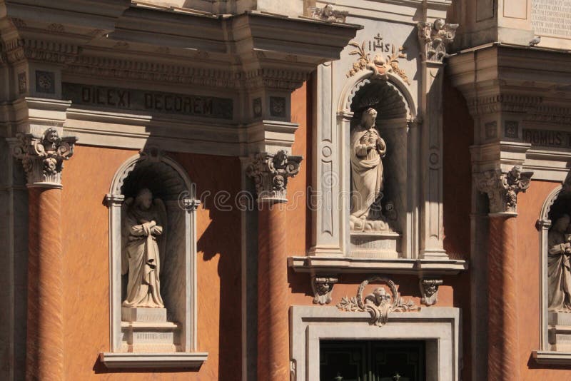 Statue, Sculpture, Classical Architecture, Stone Carving Picture. Image ...