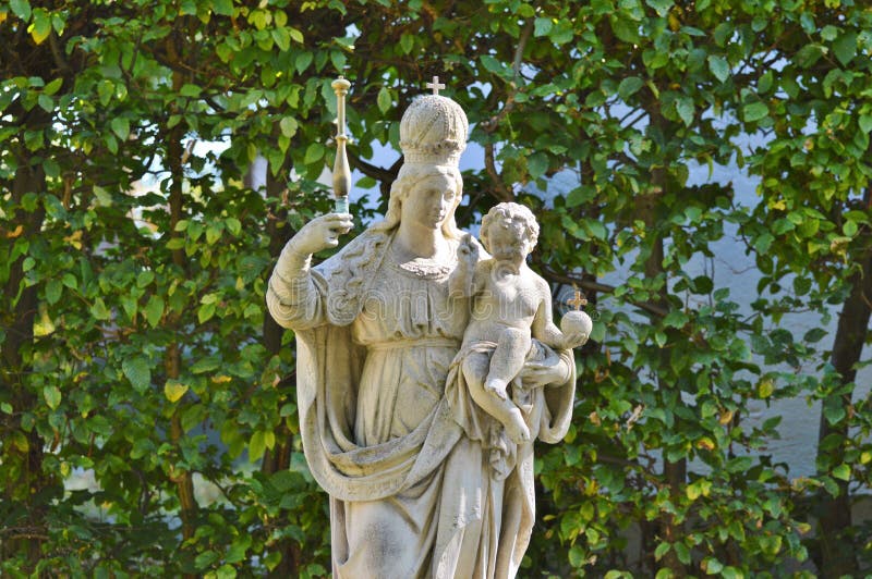 Statue, Sculpture, Monument, Tree Stock Image - Image of memorial ...