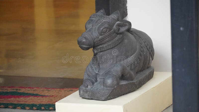 Statue of- Shiv Ji Ki Savari Nandi Editorial Photography - Image of ...