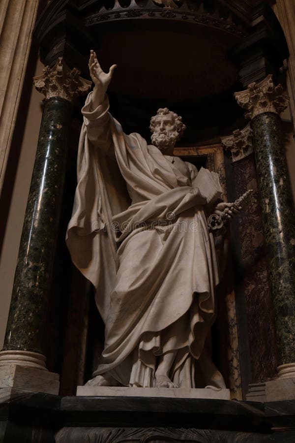 Statue of St. Peter, Rome, editorial image. Image of rome - 115240590