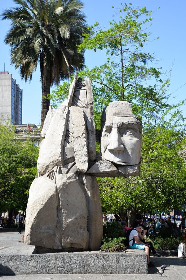 Mapuche Statue at the Plaza De Las Armas - Santiago De Chile Editorial ...