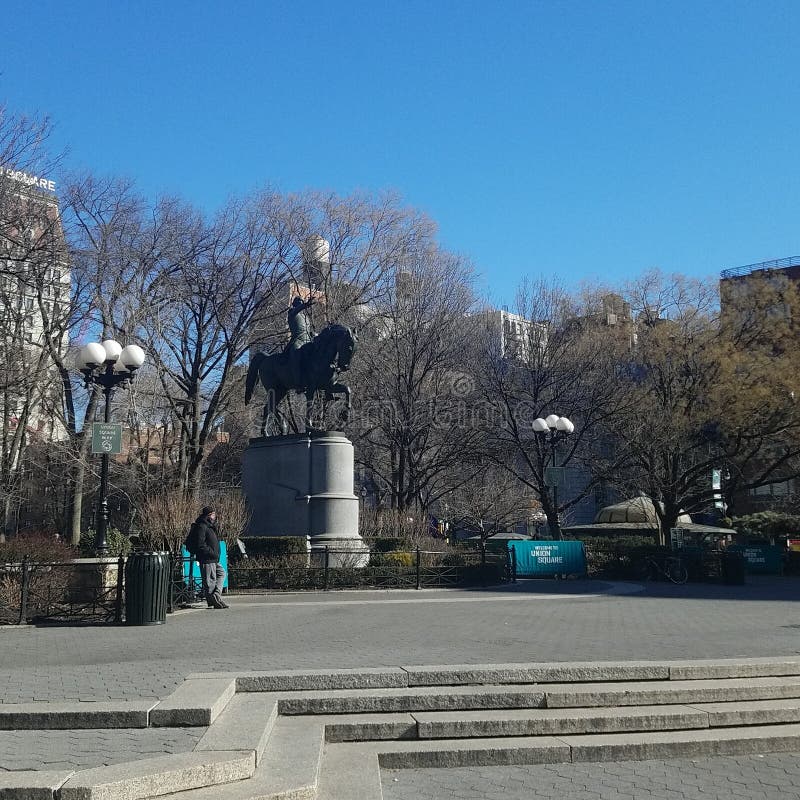 Statue on Union Square in NYC Editorial Stock Image - Image of statue ...
