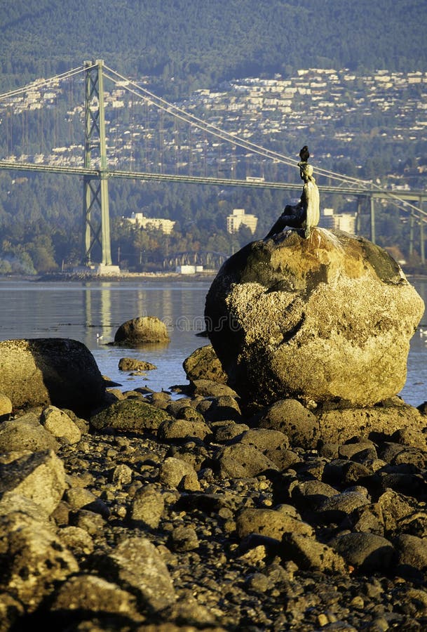 Statue- Vancouver, Canada stock photo. Image of cityscape - 12046626
