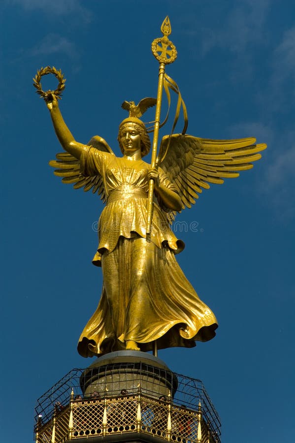 Statue of Victory in Berlin Editorial Photo - Image of grosser, statue ...