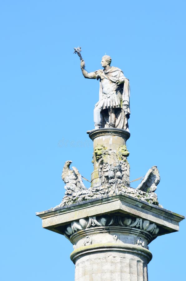 Statue of Victory on Top of Column Editorial Photo - Image of tourism ...