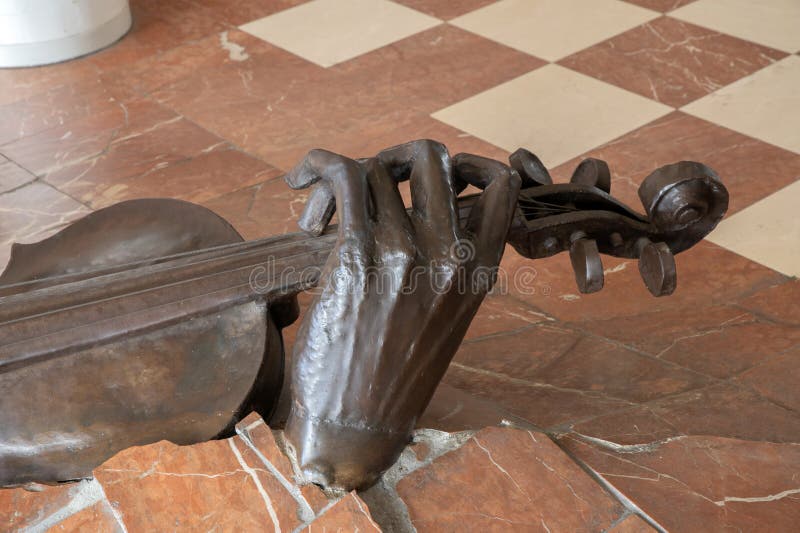 Statue Violist at the Stopera Building at Amsterdam the Netherlands 25 ...