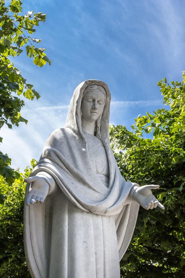 Statue of Virgin Mary stock image. Image of catholic - 73892085