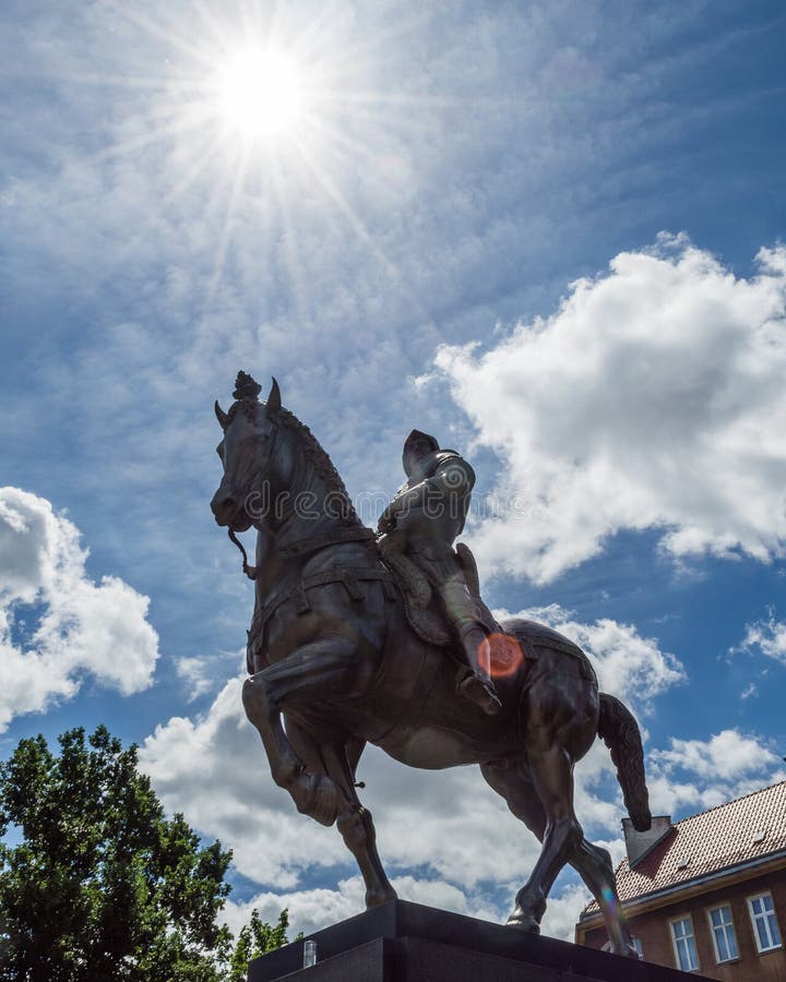 Statue Von Bartolomeo Colleoni Redaktionelles Foto - Bild von ...