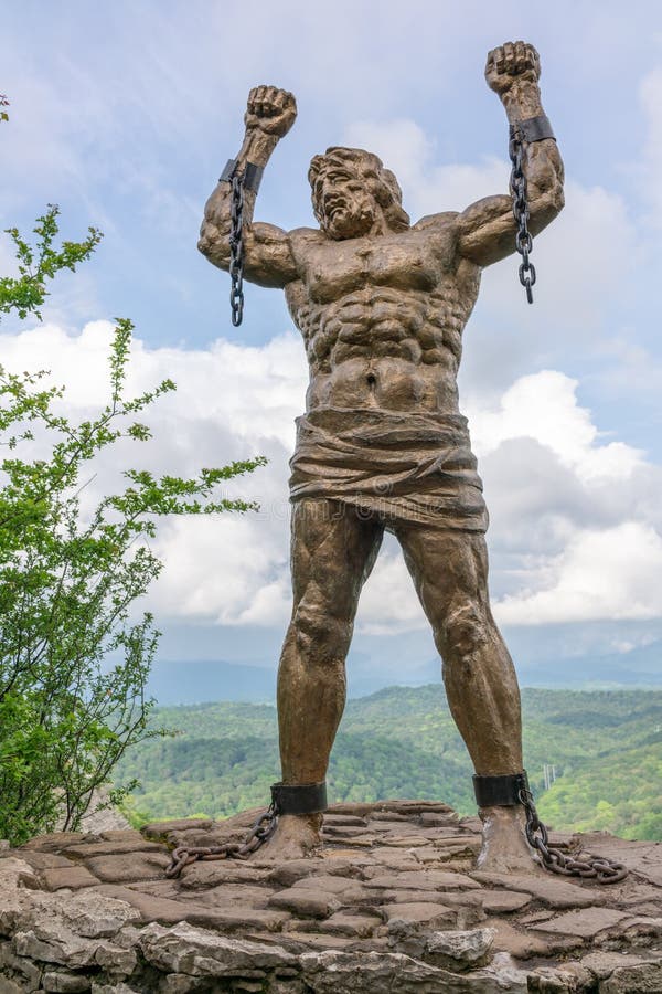 Statue Von PROMETHEUS Eine Kette Auf Einen Berg Brechend Stockbild ...