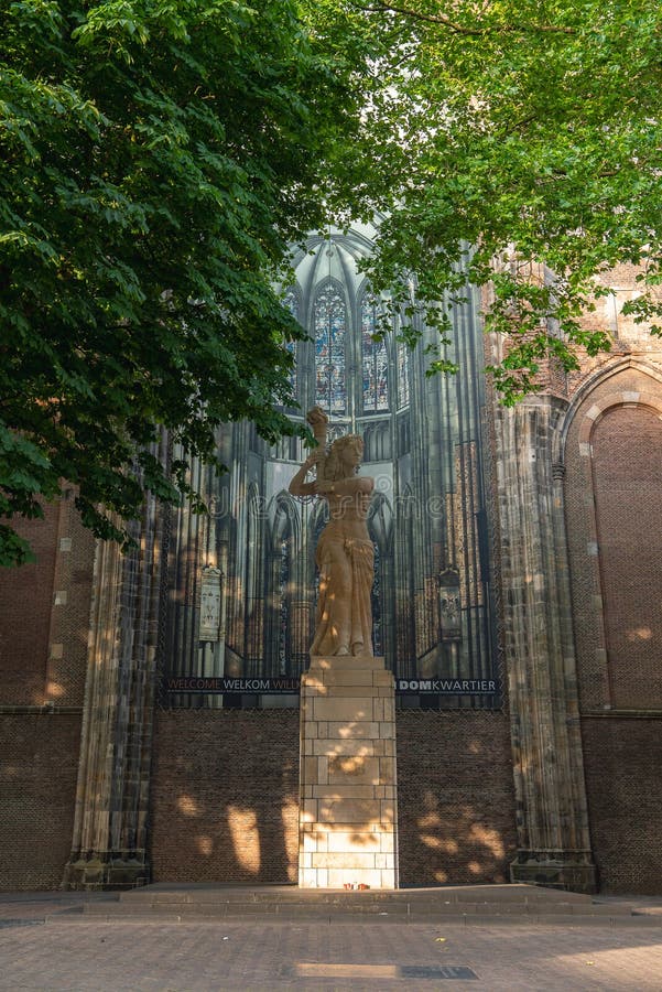 Statue and Mural Depicting Gothic Window in Domkwartier, Utrecht Stock ...