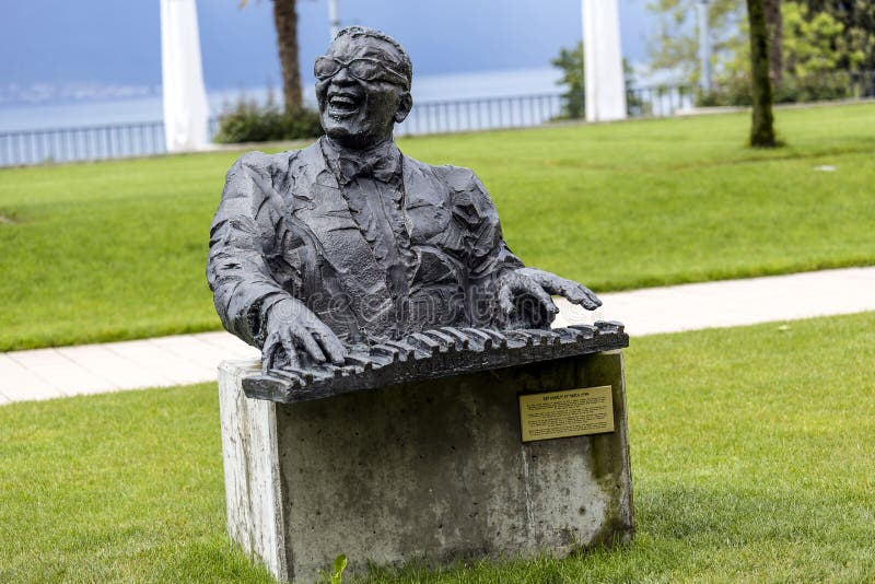 Statue Zu Ray Charles in Montreux Redaktionelles Stockfotografie - Bild ...