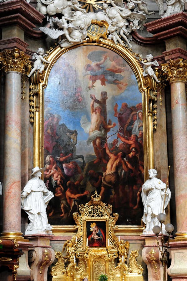 Statues stock image. Image of catholic, warm, arch, portal - 6150665