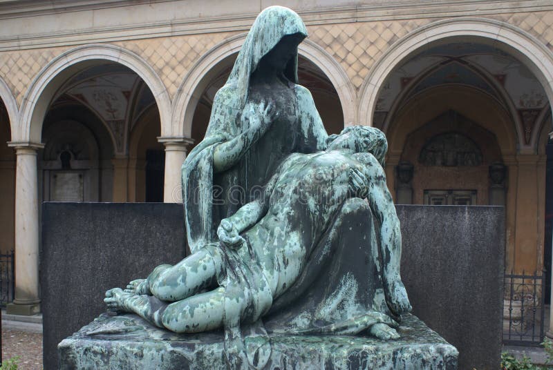 Statues in a graveyard stock image. Image of statues - 188790885