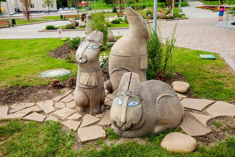 Statues in Public Place with Elements of Landscape Design, Elements of ...