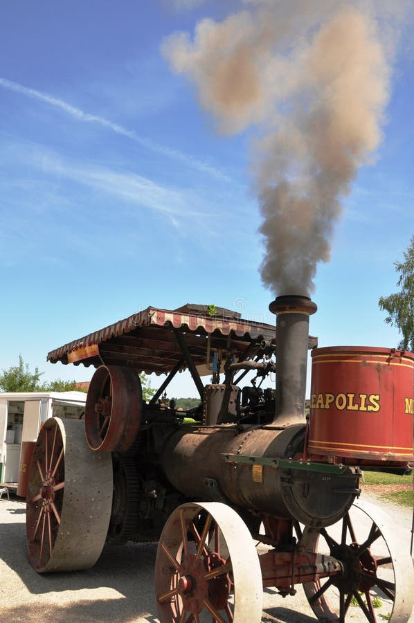 Steam engine editorial stock image. Image of pressure - 41362149