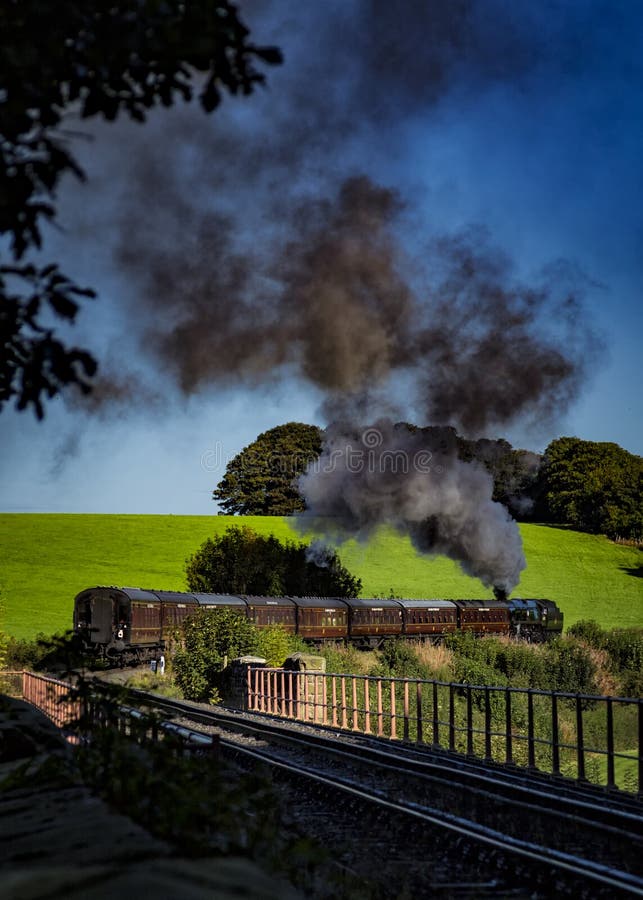Steam Engine. stock image. Image of green, engine, bridge - 80570873