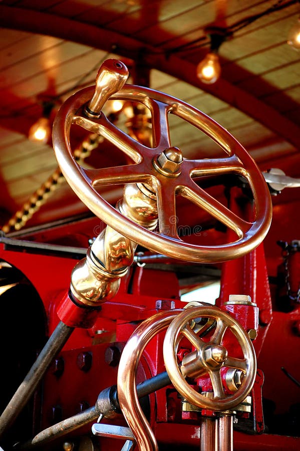 Steam Engine Steering Wheel Stock Photo - Image of brass, traction: 3147718