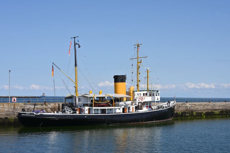 The Steam-powered Icebreaker â€žWalâ€ Editorial Image - Image of 1990 ...