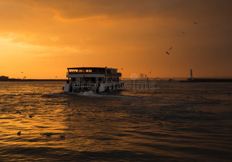 Steamboat View stock photo. Image of jefferson, rocks - 97787708