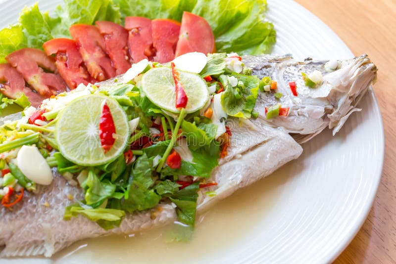 Steamed Fish In Lemon Sauce Stock Image - Image of preparation, dinner ...