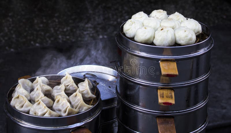 Steamed ravioli stock image. Image of asian, meat, bamboo - 99604697