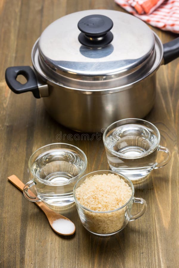 Steamed rice - a recipe stock image. Image of white, cuisine - 70963313