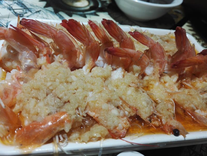 Steamed Shrimps with Garlic Stock Image - Image of appetite, garlic ...
