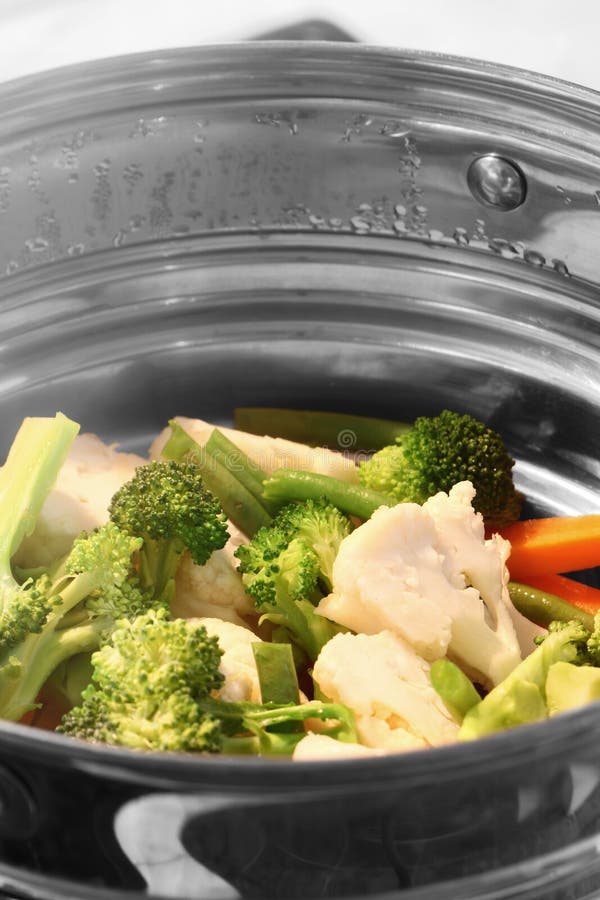 Steaming vegetables stock photo. Image of cooking, steamer - 6473588