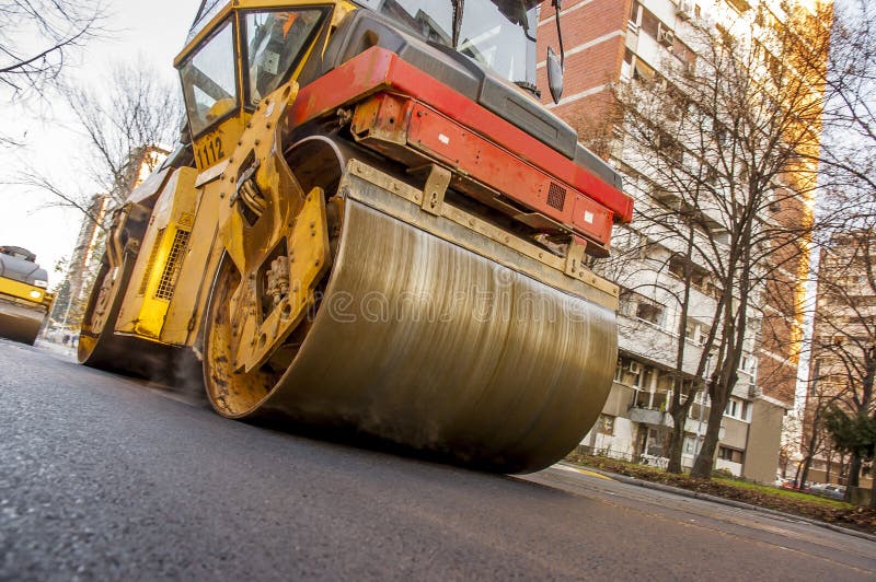 Steamroller stockfoto. Bild von funktion, dampfwalze - 64522796
