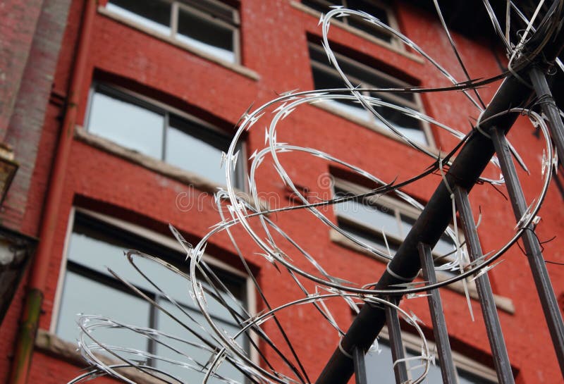 Stedelijke Veiligheid, Scheermesdraad Stock Afbeelding - Image of ...