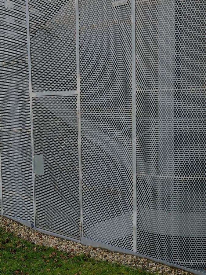 Steel Cladding of a Building with a Expanded Metal Lattice Structure ...