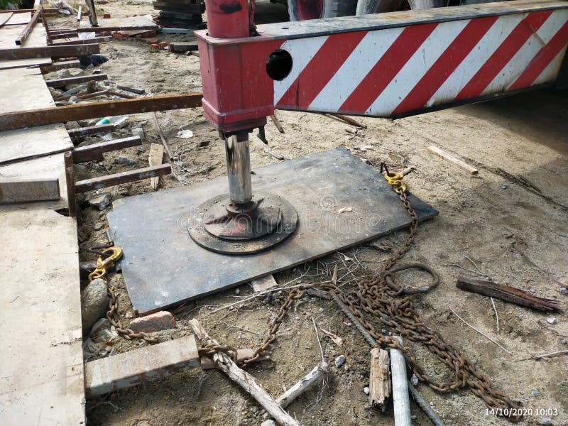 Steel Plate for Crane Rigger Support Stock Image - Image of support ...