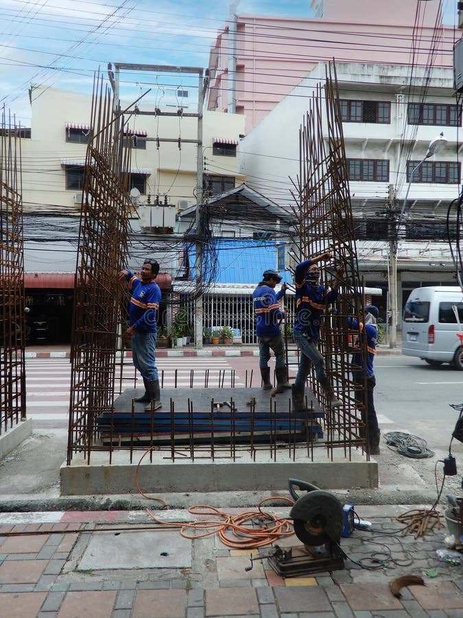 Steel workers editorial photo. Image of steel, workers - 271748646