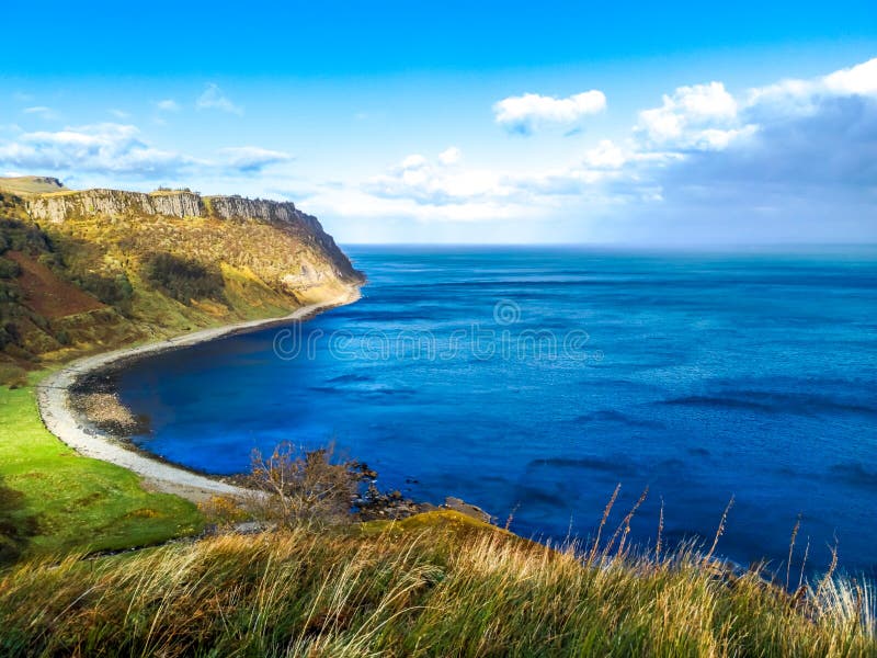 Steep Sea Cliffs at Bearreraig Bay - Isle of Skye , Scotland Stock ...