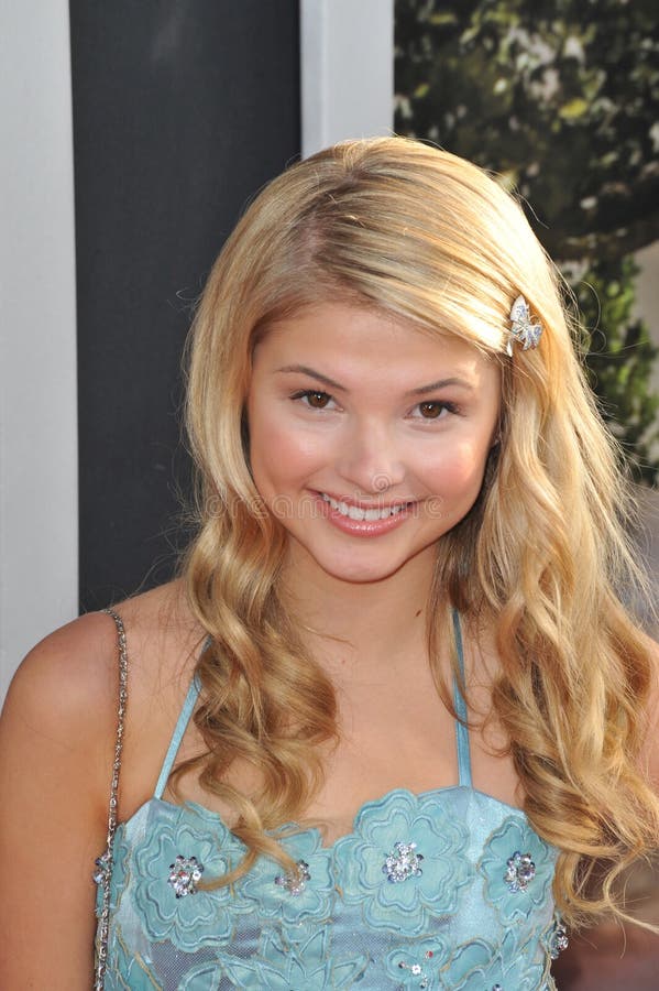 Stefanie Scott editorial image. Image of july, hollywood - 26491350