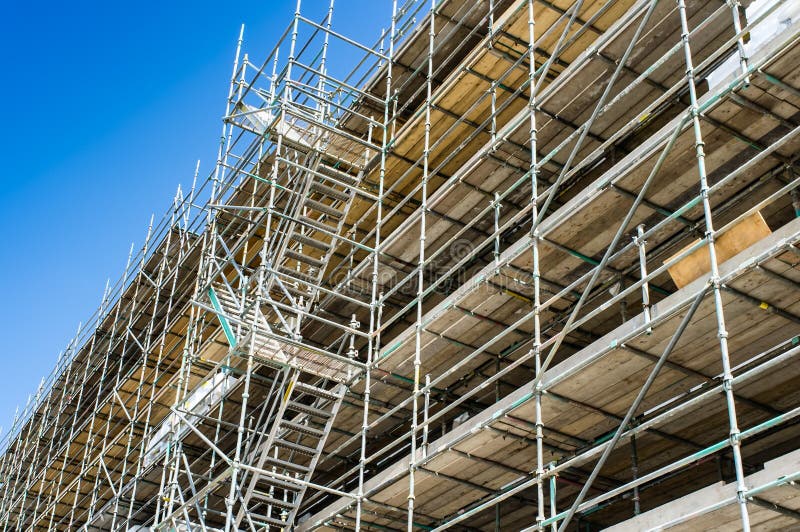 Steigers stock afbeelding. Image of bouw, staal, blauw - 32685633