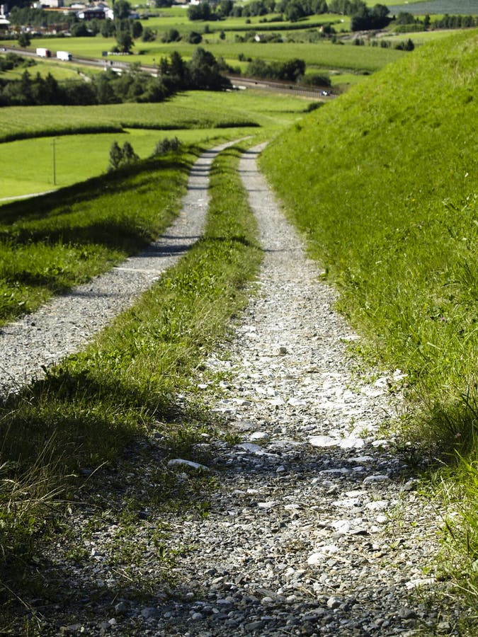 Steiniger Weg stockbild. Bild von himmel, sand, steinig - 3544657
