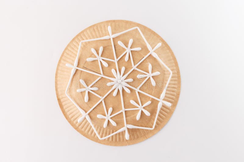 Step-by-step DIY Tutorial Showing How To Create a Snowflake Decoration ...