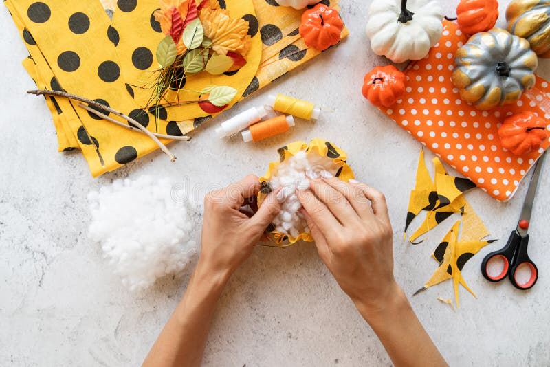 Step by Step Instruction of Making Halloween Textile DIY Pumpkin Craft ...