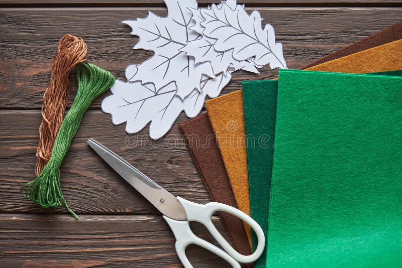 Step by Step Instructions for Decorative Felt Leaves. Autumn Crafts for ...