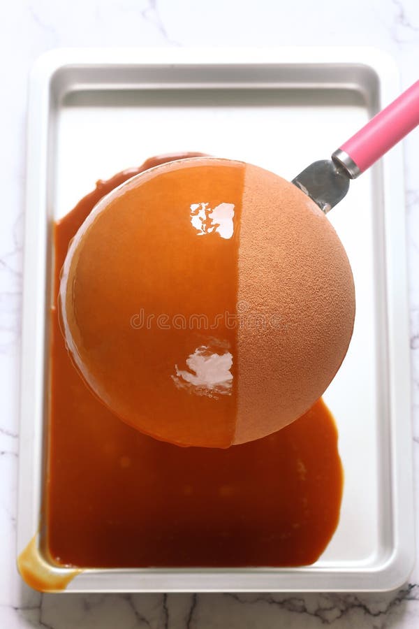 Step by Step Process of Making a Modern Cake Stock Image - Image of ...