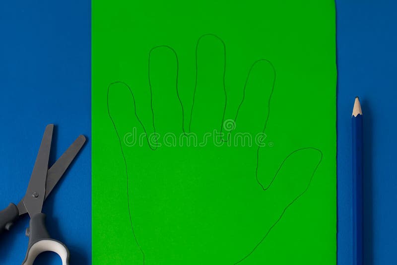 Step 2. Step-by-step Instructions on How To Make a Funny Hand-shaped ...