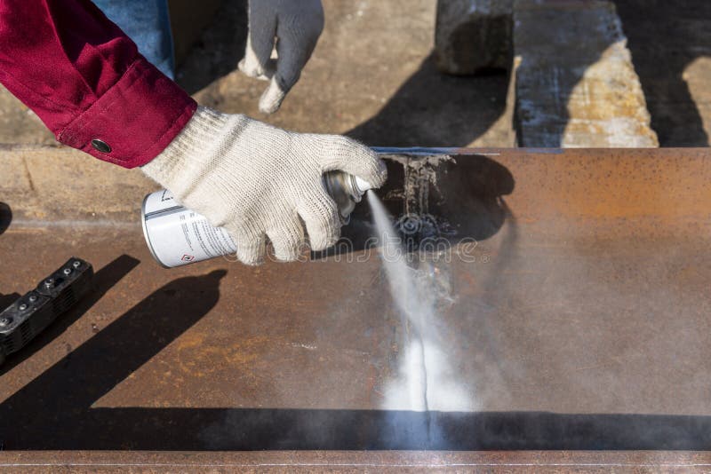 Step To Use Spray White Contrast on the Welded Surface before ...