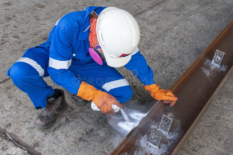 Step To Use Spray White Contrast on the Welded Surface before ...