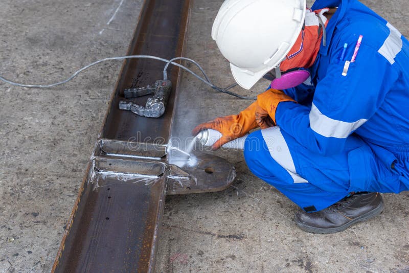 Step To Use Spray White Contrast on the Welded Surface before ...