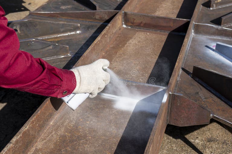 Step To Use Spray White Contrast on the Welded Surface before ...